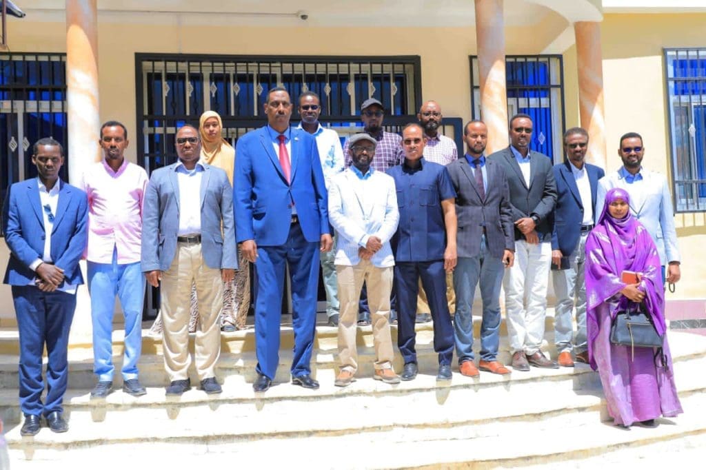Mogadishu University signs MOU with Somali Civil aviation… – Mogadishu University